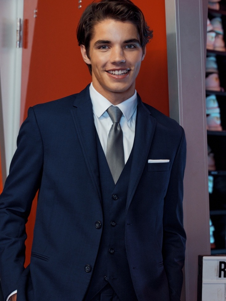 Grad Tuxedo's & Suits for Rent | Moores Clothing